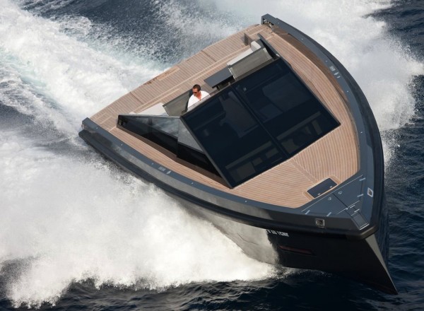 Arrow 460-Granturismo: first Mercedes-Benz luxury yacht
