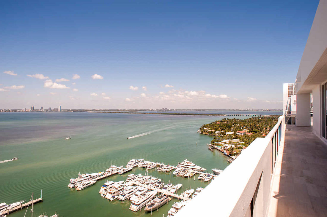 The 1800 Sunset Harbour Unit TS-3 : contemporary luxury