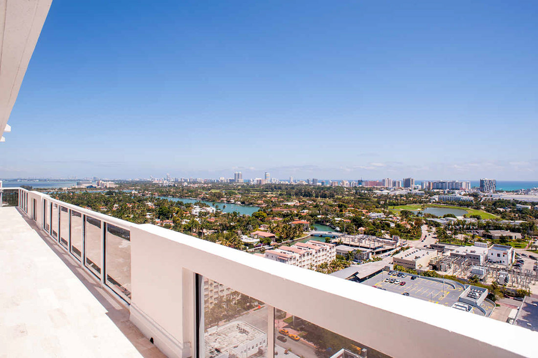 The 1800 Sunset Harbour Unit TS-3 : contemporary luxury