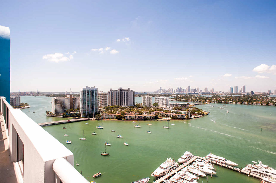 The 1800 Sunset Harbour Unit TS-3 : contemporary luxury