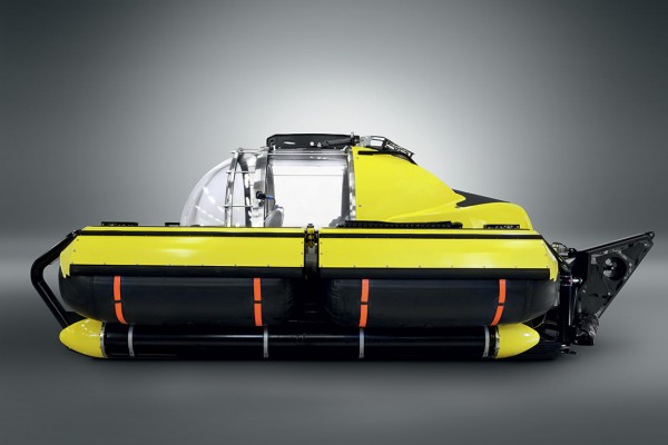 The C-Explorer 5 : world’s first subsea limousine