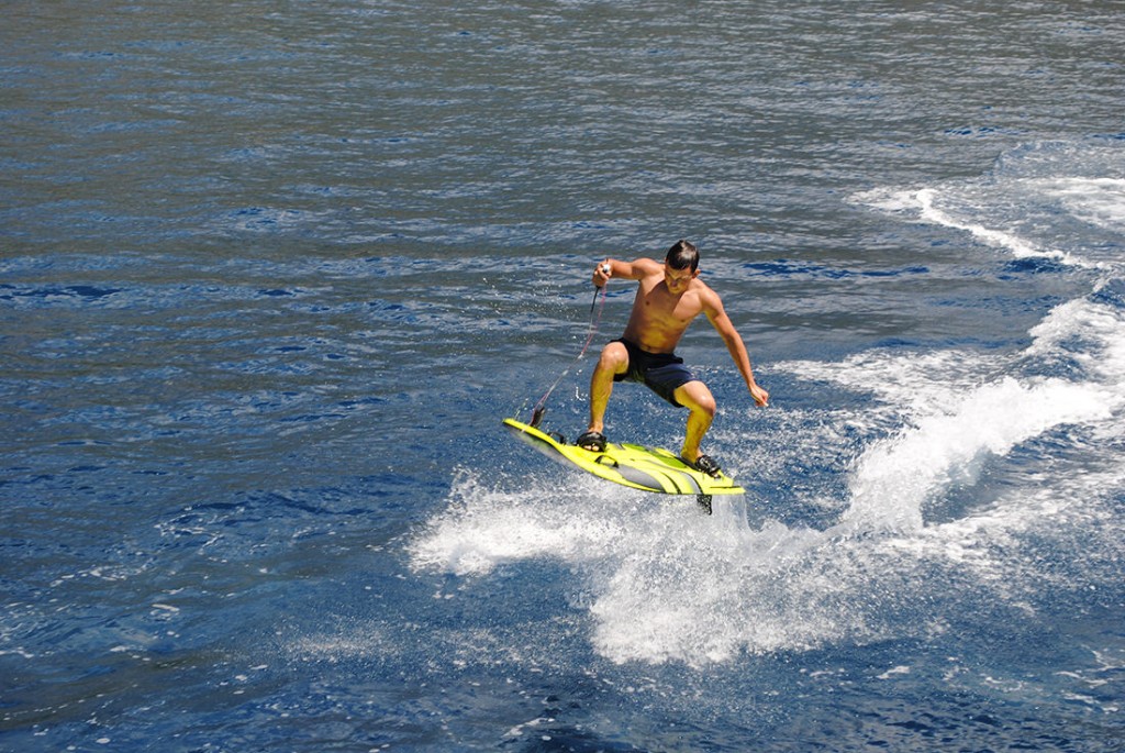 JetSurf : the ultimate toy for the ultimate ride
