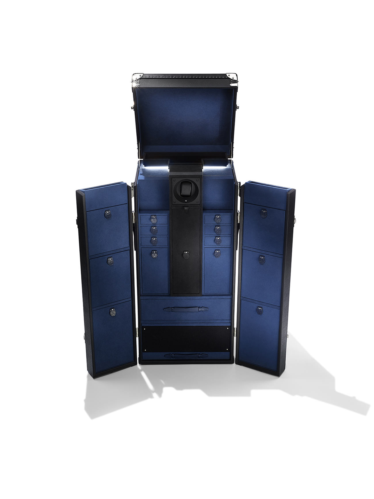 The Dandy Travel Trunk: for gentlemen only