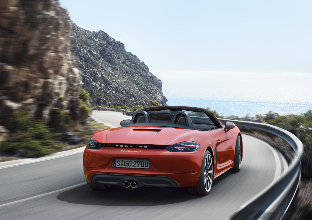 Porsche brings back to life the 718 Boxter and 718 Boxter S