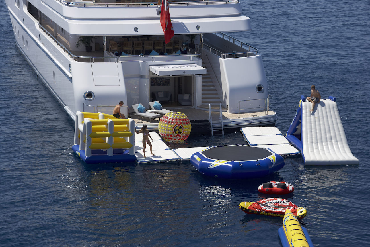 Titania Yacht: book a cruise in Mediterranean Sea for 600.000€!