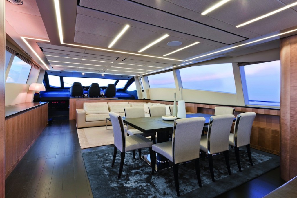 Pershing 108 : Un yacht aux multiples facettes - Le Magazine sur l ...