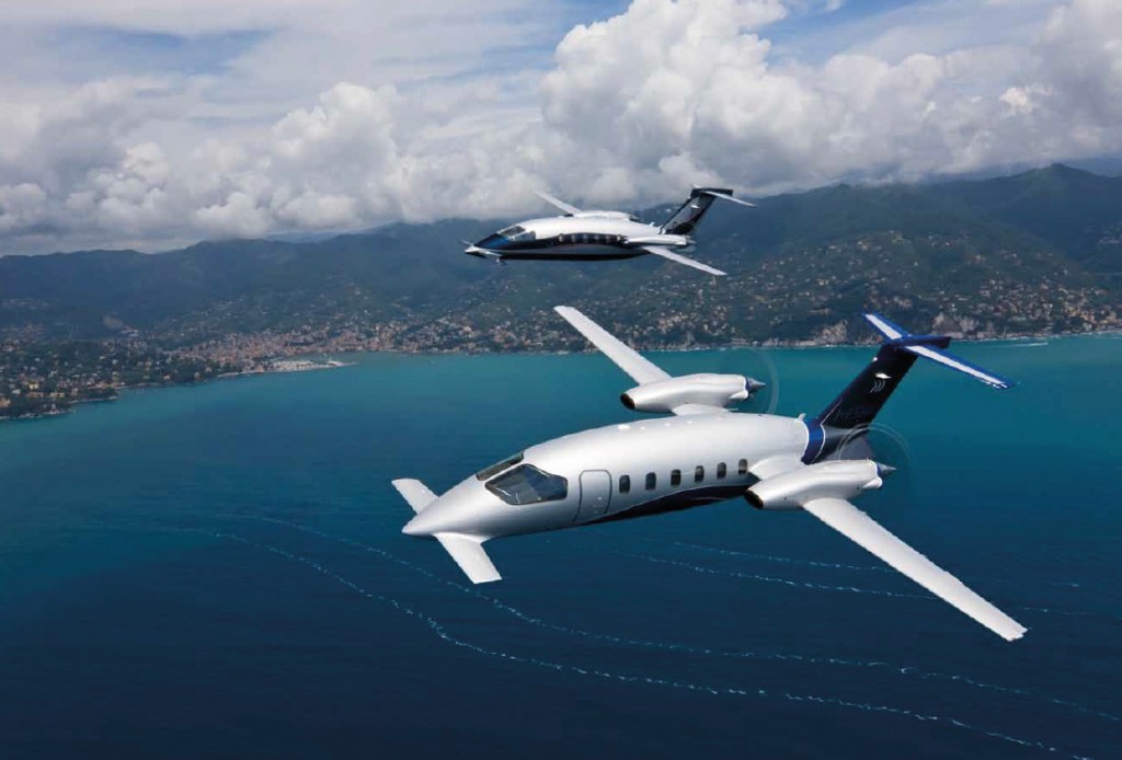 P180 Avanti II - Piaggio Aero et Ferrari dans les airs